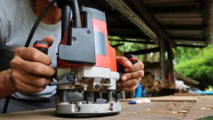 How To Use A Handheld Router - WoodworkMag.Com