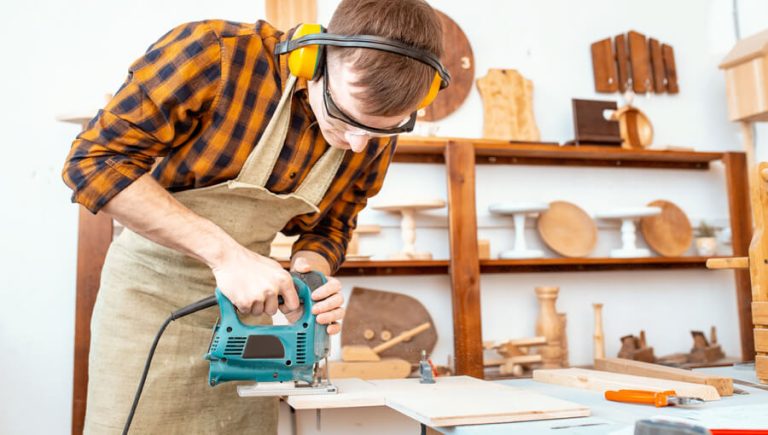 10 Easy Jigsaw Projects For Beginners WoodworkMag Com 10-easy-jigsaw-projects-for-beginners-woodworkmag-com